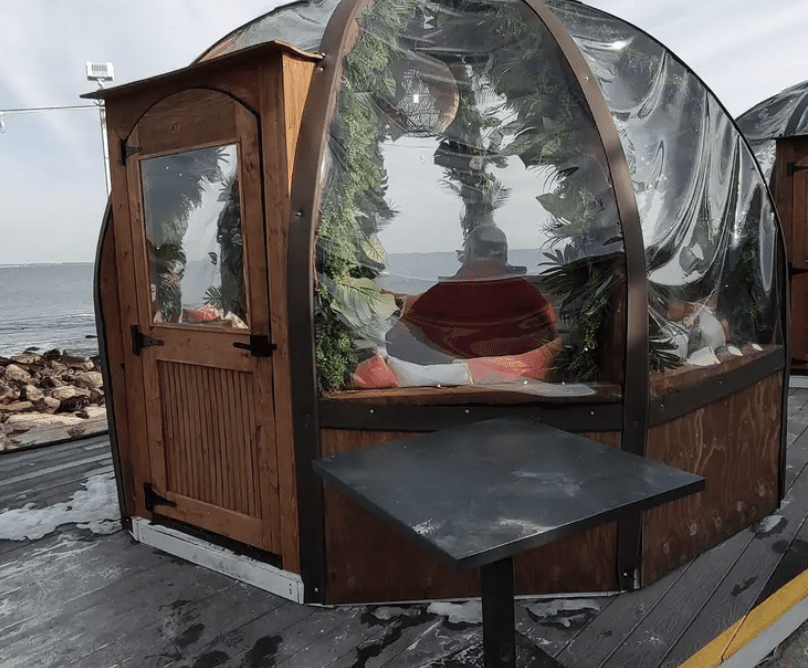 Outdoor ‘Igloos by the Sea’ Dining Experience Has Returned to Coast ...