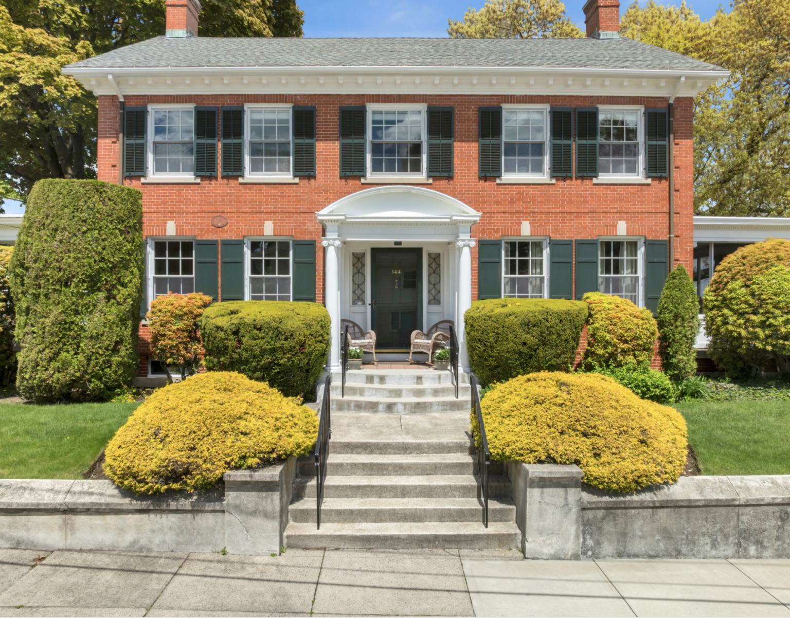 Real Estate in RI: Highest Sale in Pawtucket's History, in Oak Hill, at ...